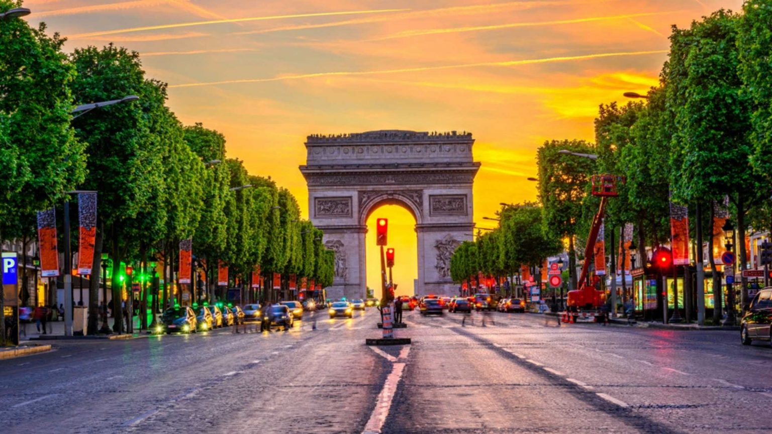 Paris Travel Guide: The City of Lights - Europe
