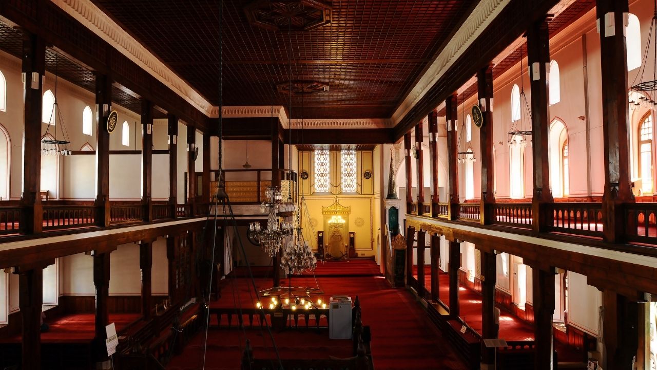 A Travel Guide to Karakoy - Piri Guide Blog