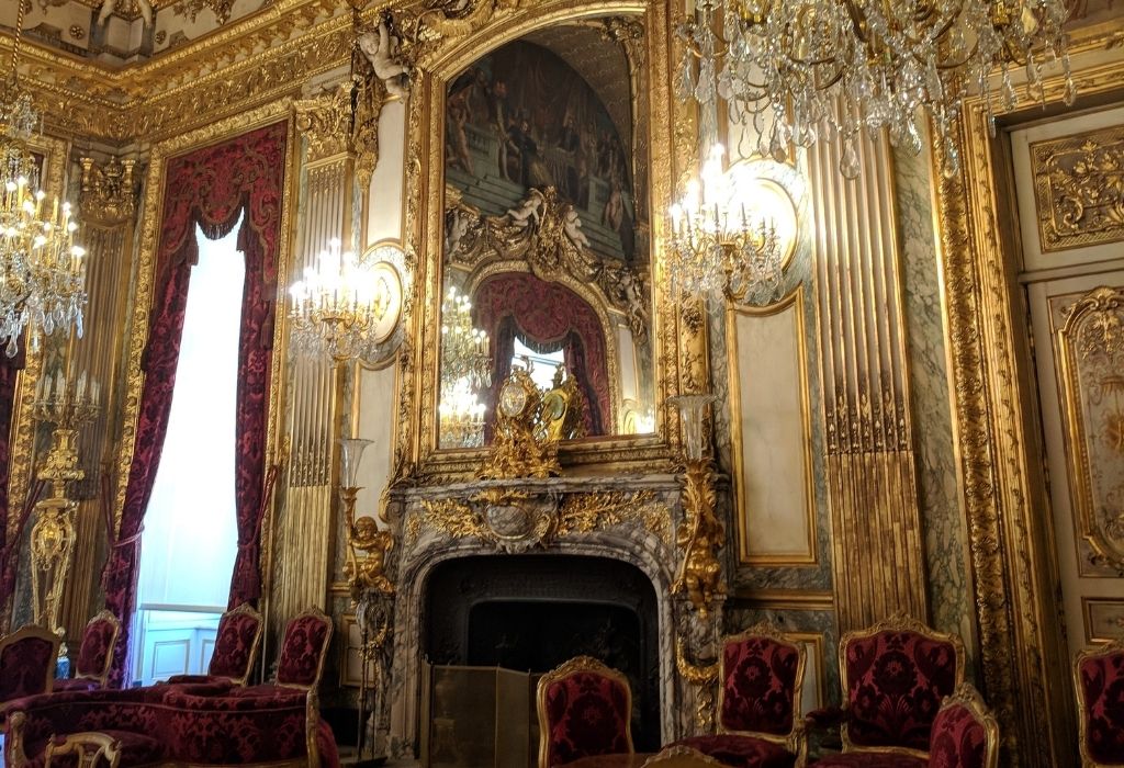 Most Famous Palaces in Europe - Piri Guide Blog